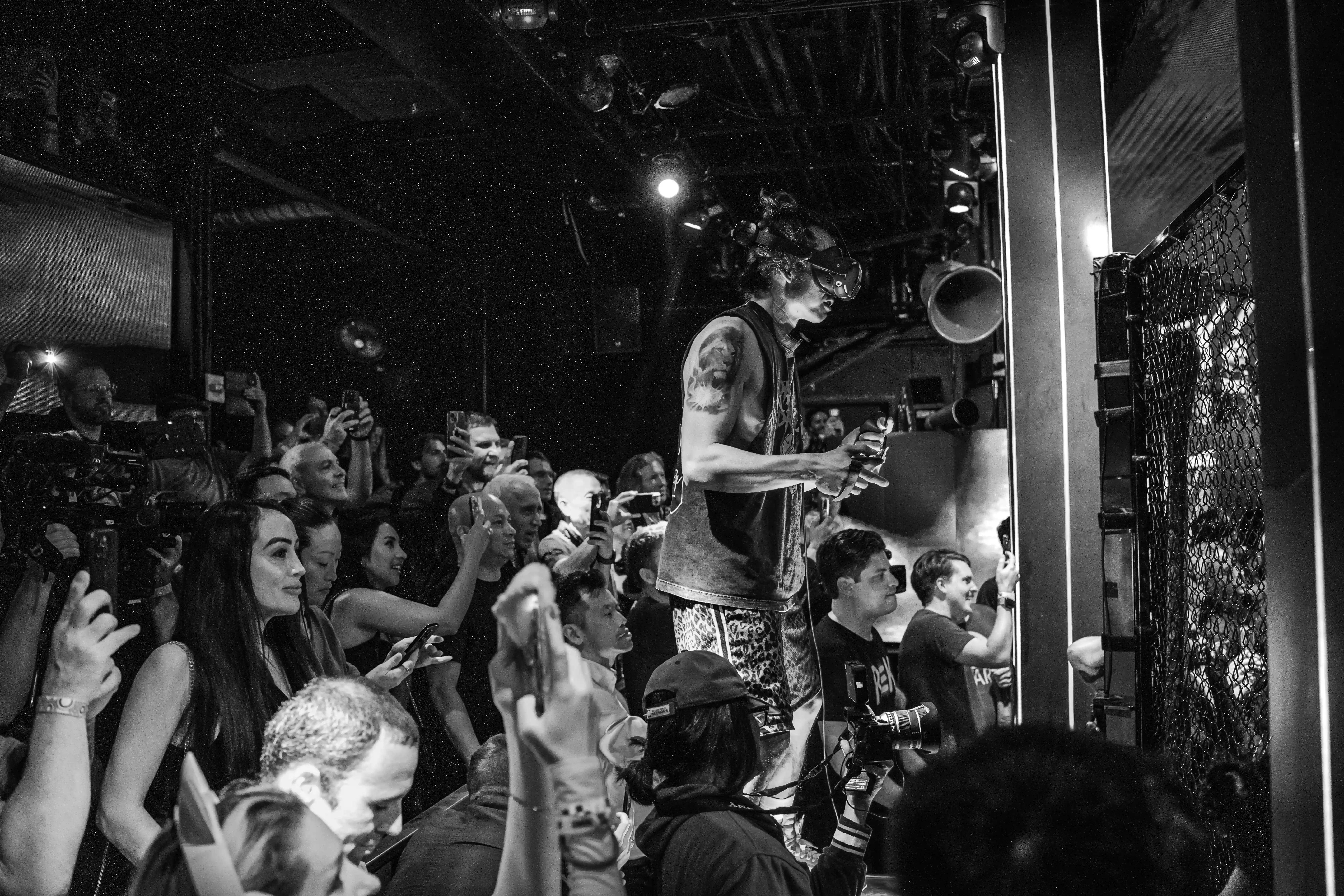 REK - Humanoid Robot Fights